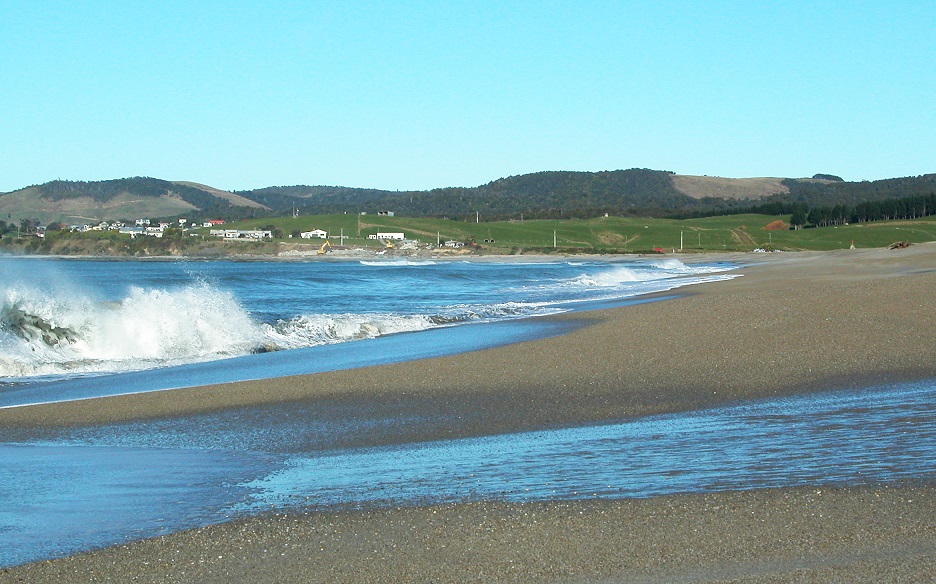 Surf Casting at Kaka Point